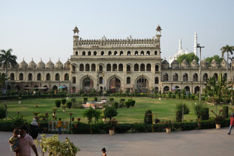 BARHA IMAMBARA 03 - Halal Trip India