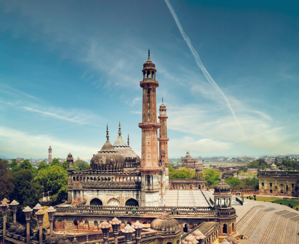 BARHA IMAMBARA 04 - Halal Trip India